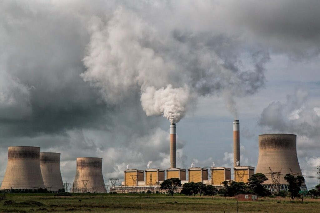 Solar Energy vs Fossil Fuels: The Definitive Comparison