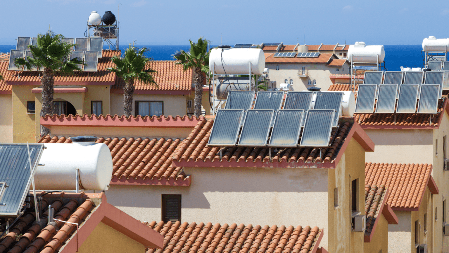 Active Vs Passive Solar Heating Key Differences 2023 Solar Funda active-vs-passive-solar-heating-key-differences-2023-solar-funda